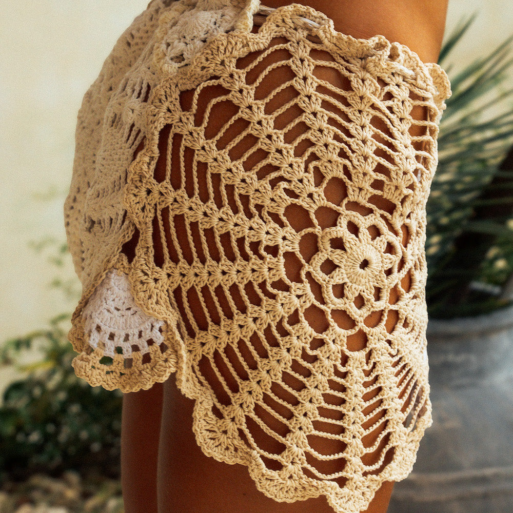 Doyenne Mini Skirt – Andi Bagus
